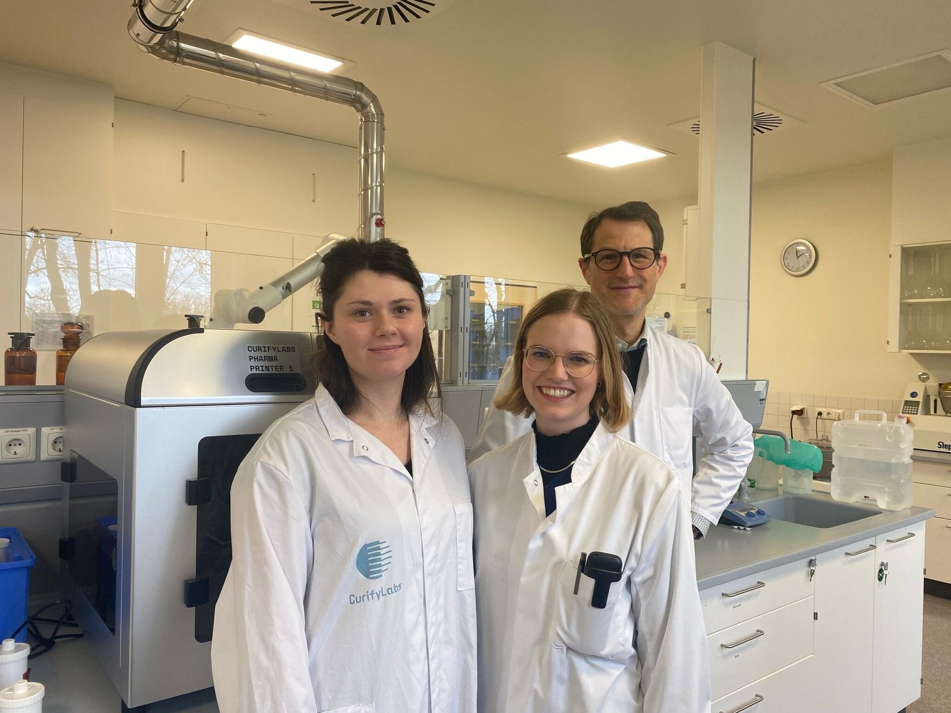 Introducing new technology to pharmacy students